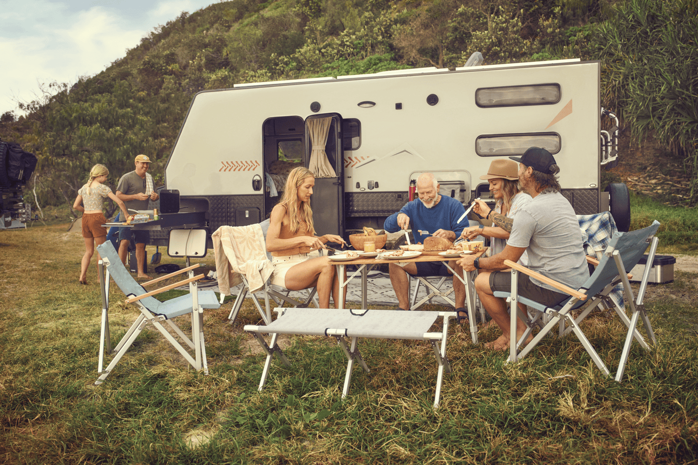 Dometic GO Compact Camp Bench, Silt - BALTIC OVERLANDERS